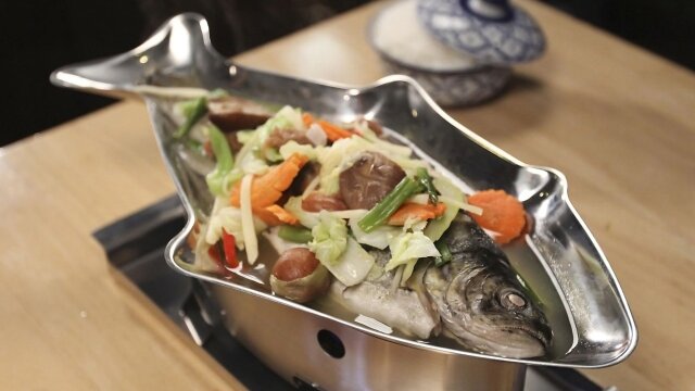 Watch Bizarre Foods: Delicious Destinations Full Movie on DIRECTV