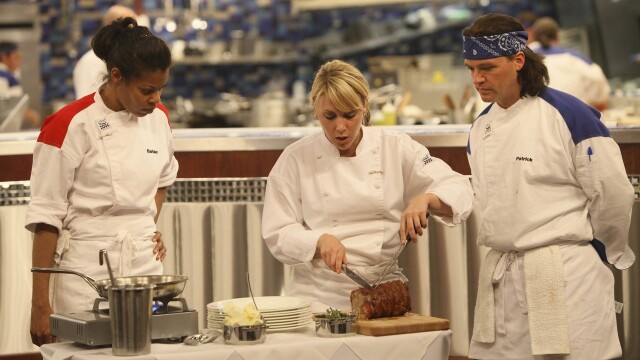 Watch Hell's Kitchen 15 Chefs Compete S10 E4 | DIRECTV.