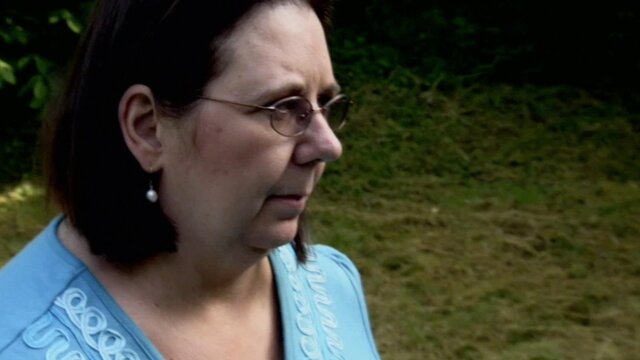 Watch Hoarding: Buried Alive Prison of Garbage S2 E3 | DIRECTV.