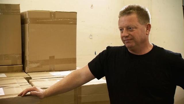 Watch The Liquidator A Hand Up S2 E8 | DIRECTV