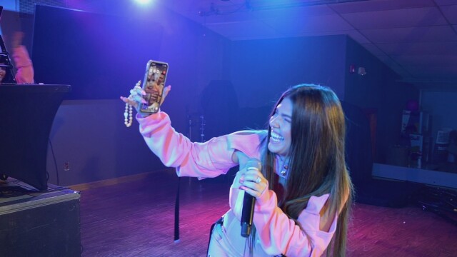 Watch The West Coast Hustle Mom's Back, Baby! S1 E2 | TV Shows | DIRECTV