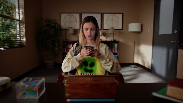 Watch Gabby Duran & the Unsittables Adventures in Alien House-Sitting ...