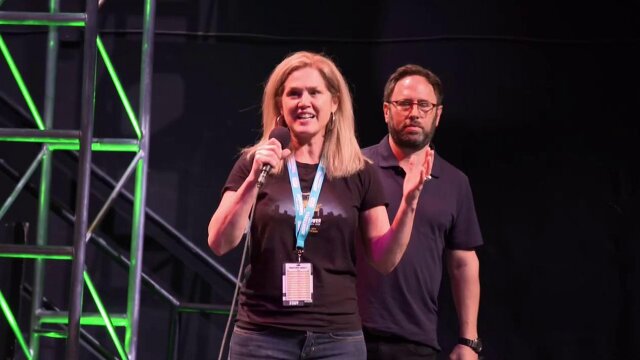 Watch Texas Cake House Fly Me to the Moon S2 E6 | DIRECTV.