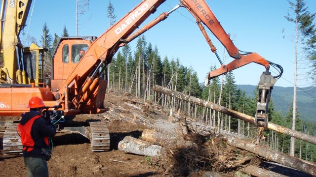 Watch Ax Men Man vs. Mountain S1 E1 with MyFree DIRECTV