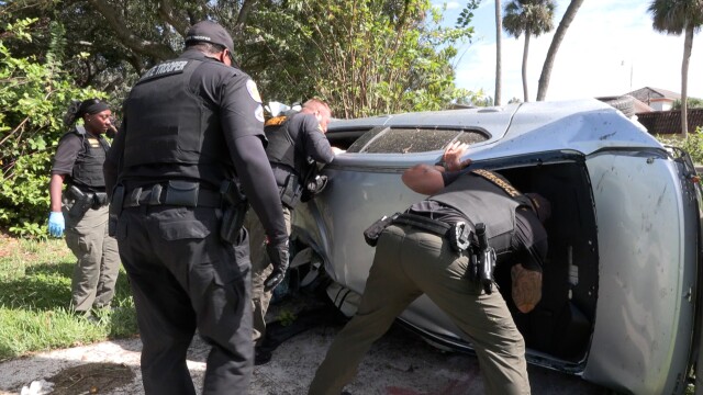 Watch On Patrol: Live Neighborhood Chase S3 E28 | DIRECTV.