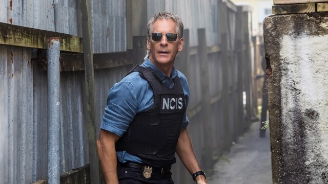 Watch NCIS: New Orleans Hard Knock Life S4 E9 | DIRECTV.