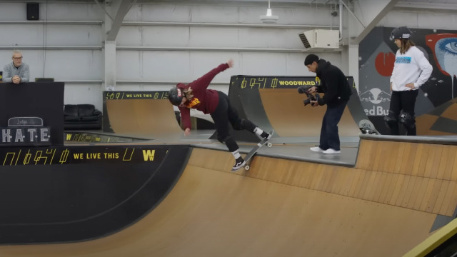 Watch Mano A Mano 2022 Round 1 -- Women's: Amelia Brodka vs. Jordyn ...