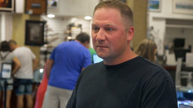 Watch Pawn Stars E Equals MC Pawn S15 E5 | DIRECTV.