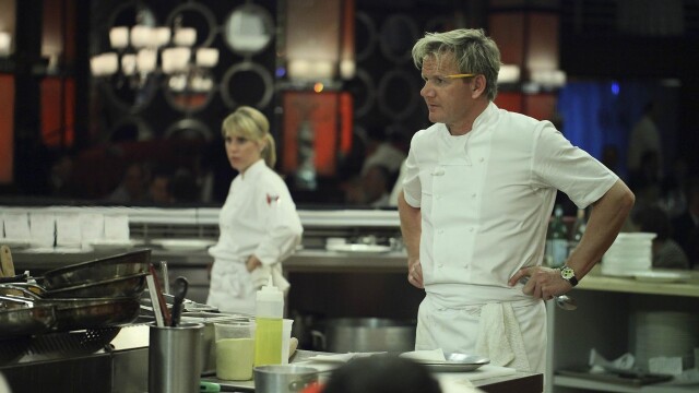 Watch Hell's Kitchen 11 Chefs Compete, Part 2 S10 E10 | DIRECTV.