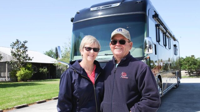 Watch Extreme RVs Smooth Ride S5 E10 | DIRECTV