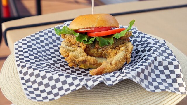 Watch Bizarre Foods: Delicious Destinations Baltimore S4 E5 | DIRECTV