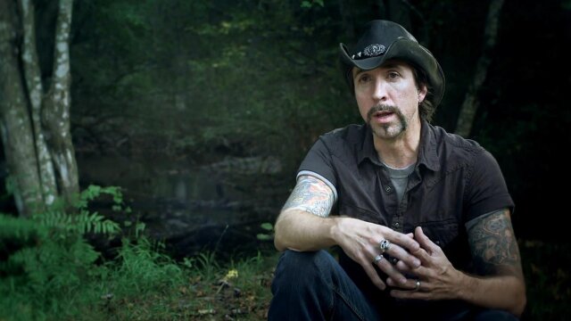 Watch Monsters and Mysteries in America Carolina Reptile Man; Succubus ...