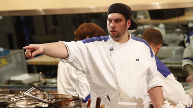 Watch Hell's Kitchen 9 Chefs Compete S9 E9 | DIRECTV.