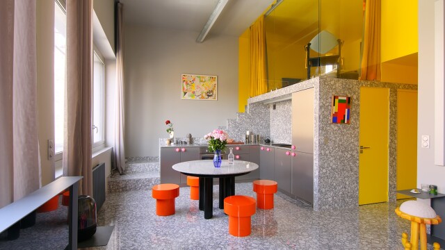 Watch Tiny Homes: Never Too Small Experimental Design S3 E7 | TV Shows ...