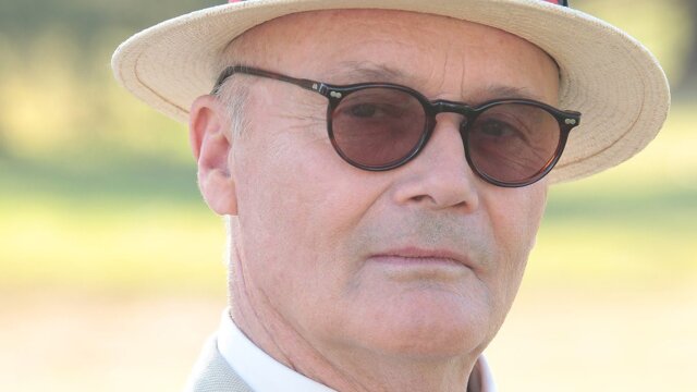 Watch The Office Work Bus S9 E4 | TV Shows | DIRECTV