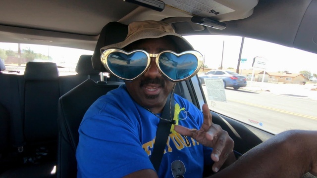 Watch Storage Wars California Knows How to Pottery S15 E19 | TV Shows ...