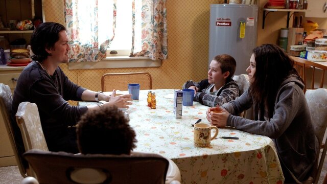 Watch Shameless Father Frank, Full of Grace S1 E12 | TV Shows | DIRECTV