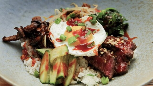 Watch Beat Bobby Flay MMMMBibimbap S33 E4 | TV Shows | DIRECTV