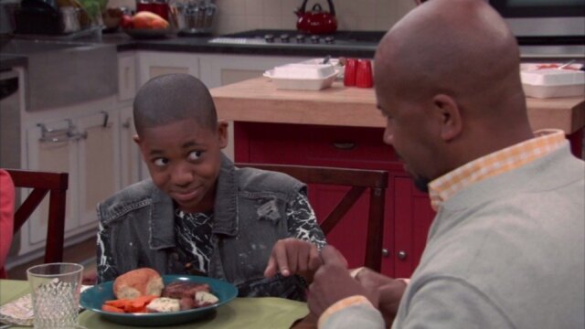 Watch Instant Mom Walk Like a Boy S3 E20 | TV Shows | DIRECTV