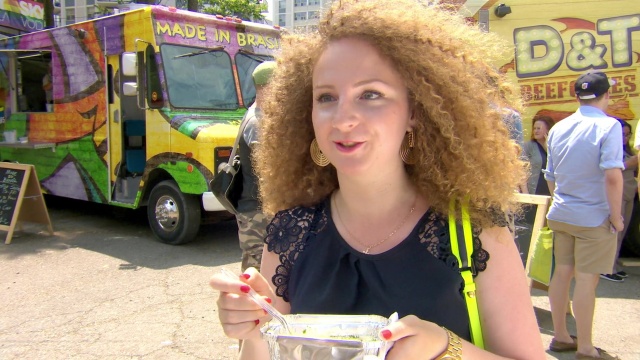Watch Food Truck Face Off Niagara Falls Face Off S1 E12 | TV Shows ...