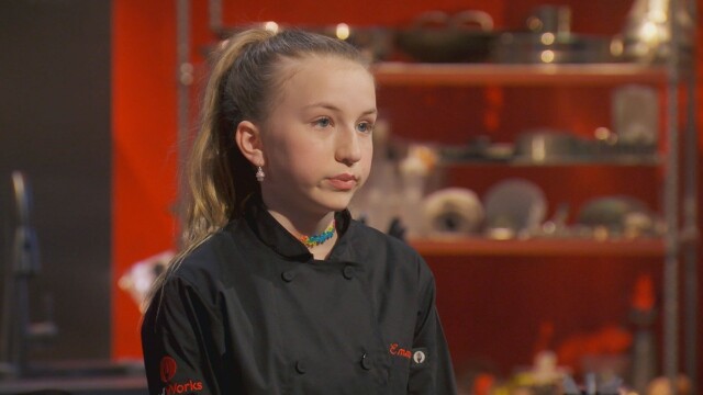 Watch Man vs. Child: Chef Showdown Tough Luck S1 E10 | TV Shows | DIRECTV