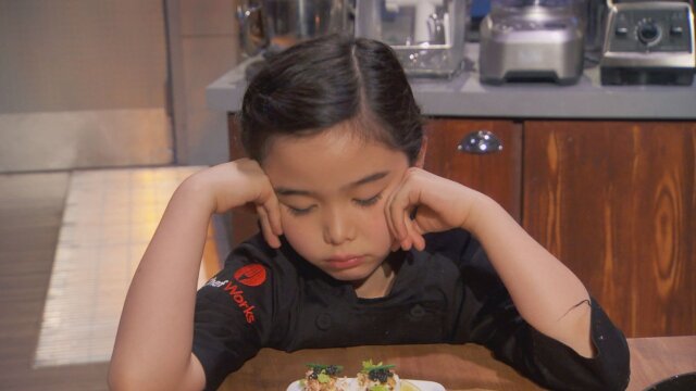 Watch Man vs. Child: Chef Showdown Game-On! S1 E8 | TV Shows | DIRECTV
