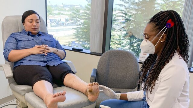 Watch My Feet Are Killing Me A Smell From Hell S4 E3 | TV Shows | DIRECTV