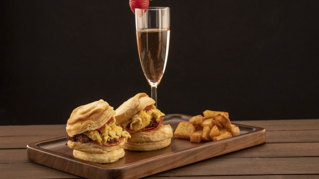 Watch Supermarket Stakeout Three Meals a Day S5 E13 | TV Shows | DIRECTV