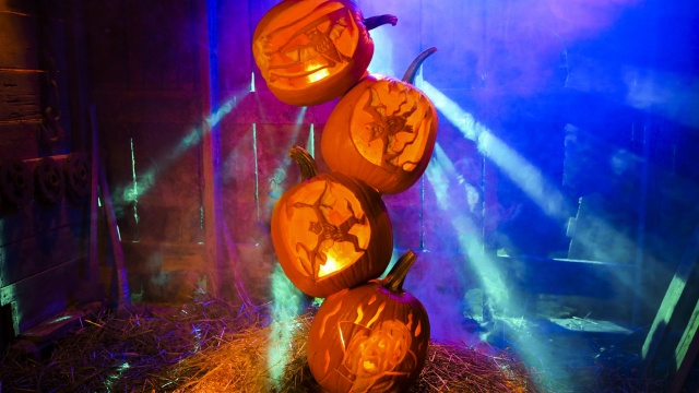 Watch Outrageous Pumpkins Stacks of Jacks S4 E2 | TV Shows | DIRECTV