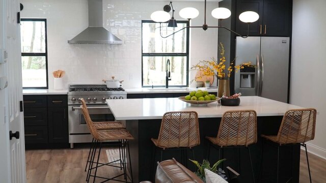 Watch Making Modern With Brooke and Brice Meant for a Crowd S2 E4 | TV ...