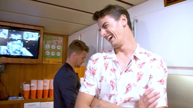 Watch Below Deck Down Under Find Me Some Budgie to Love S2 E12 | TV ...