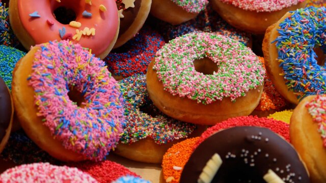 Watch The Fast History Of The Donut Revolution S1 E27 | TV Shows | DIRECTV