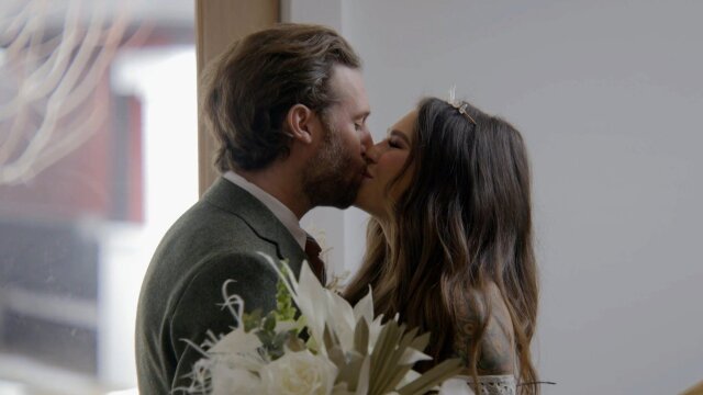 Watch Good Bones: Risky Business Race to the Perfect Wedding S1 E6 | TV Shows | DIRECTV