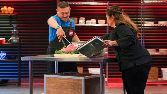 Watch Outchef'd Alex Guarnaschelli vs. Jimmy S1 E1 | TV Shows | DIRECTV
