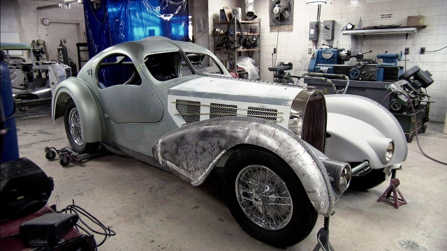 Watch Restoration Garage Plumes of Change S8 E12 | TV Shows | DIRECTV