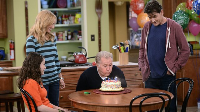 Watch Anger Management Charlie's Dad Starts to Lose It S2 E2 with ...