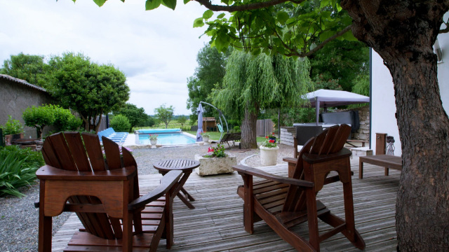 Watch Holiday Homes In the Sun France: Exploring Wine Country S1 E7 ...