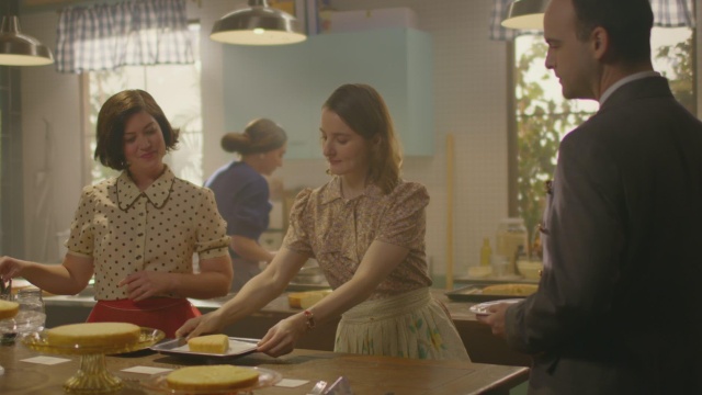 Watch The Food That Built America Let Them Bake Cake S5 E5 | DIRECTV.