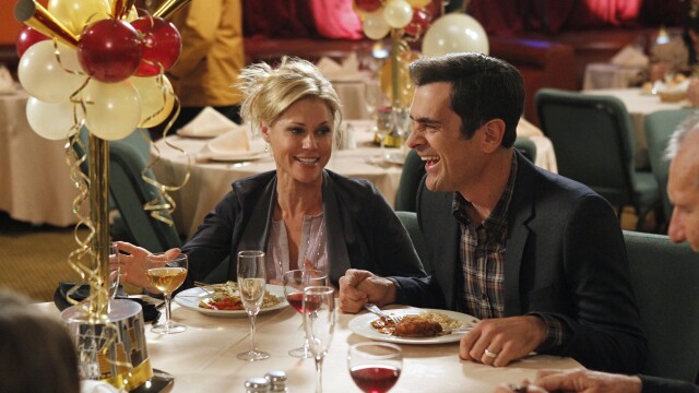 Watch Modern Family Online | Stream the Full Movie on DIRECTV