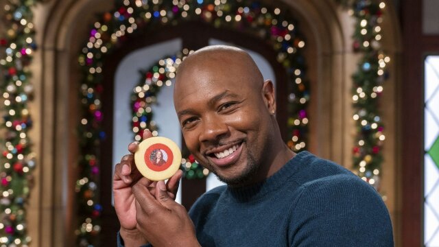 Watch Christmas Cookie Challenge Center of the Season S3 E6 with MyFree ...
