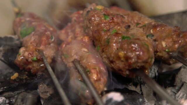 Watch Bizarre Foods: Delicious Destinations Fez S9 E12 | DIRECTV.