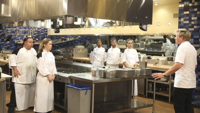 Watch Hell's Kitchen 5 Chefs Compete S10 E17 | DIRECTV.