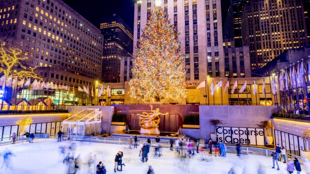 Watch Holidays at The Rink Online | Stream on DIRECTV