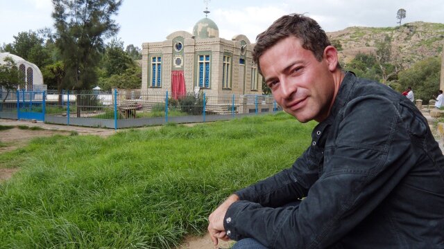 Watch Solving History With Olly Steeds Online Streaming | DIRECTV